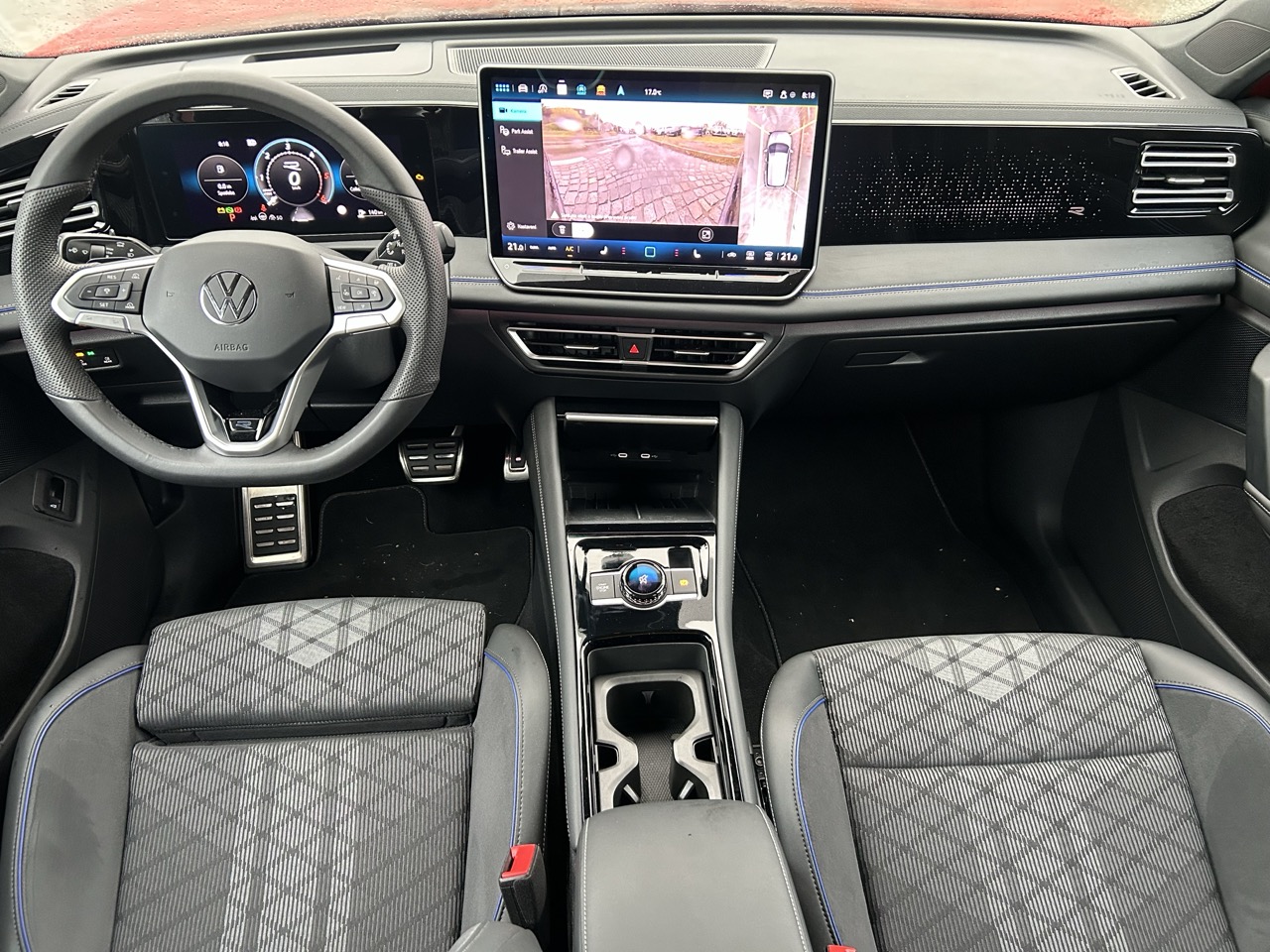 VW Tiguan: foto Žena v autě.cz_7374 ve velké velikosti - Zenavaute